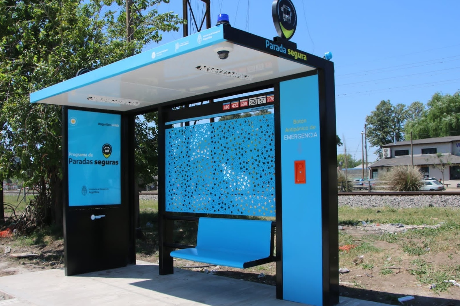 Comienzan a instalar paradas seguras en Tres de Febrero: cuántas serán ...