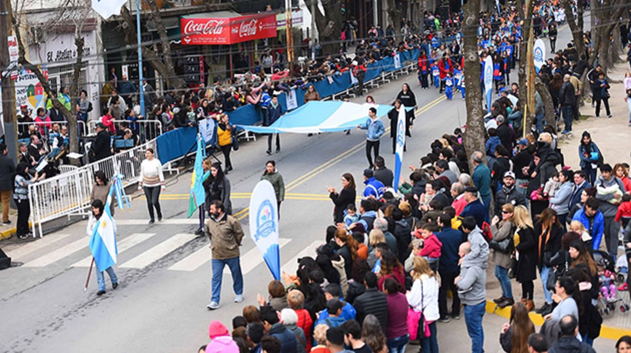 Show gratuito de Axel en Escobar: cómo será el festival por el ...
