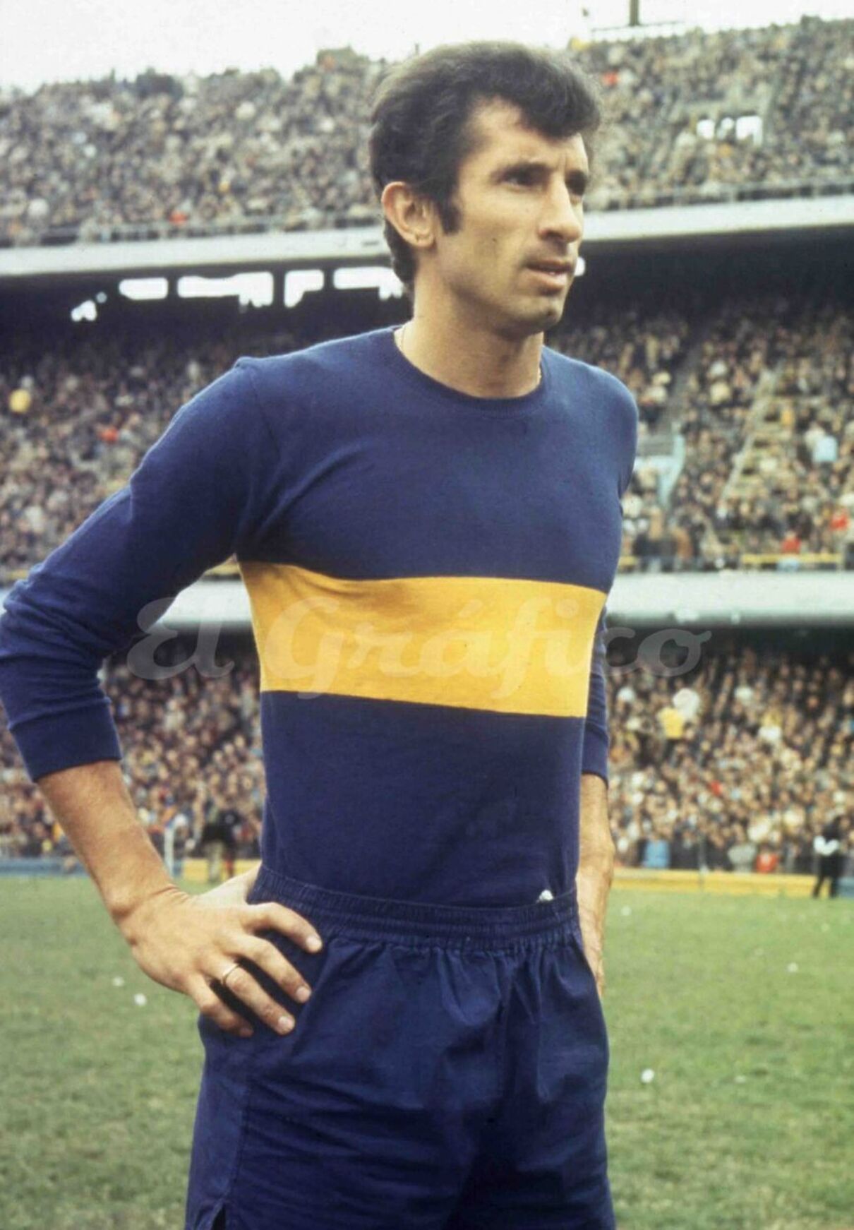 El futbolista que desafió a la Reina Isabel: qué es de la vida de ...