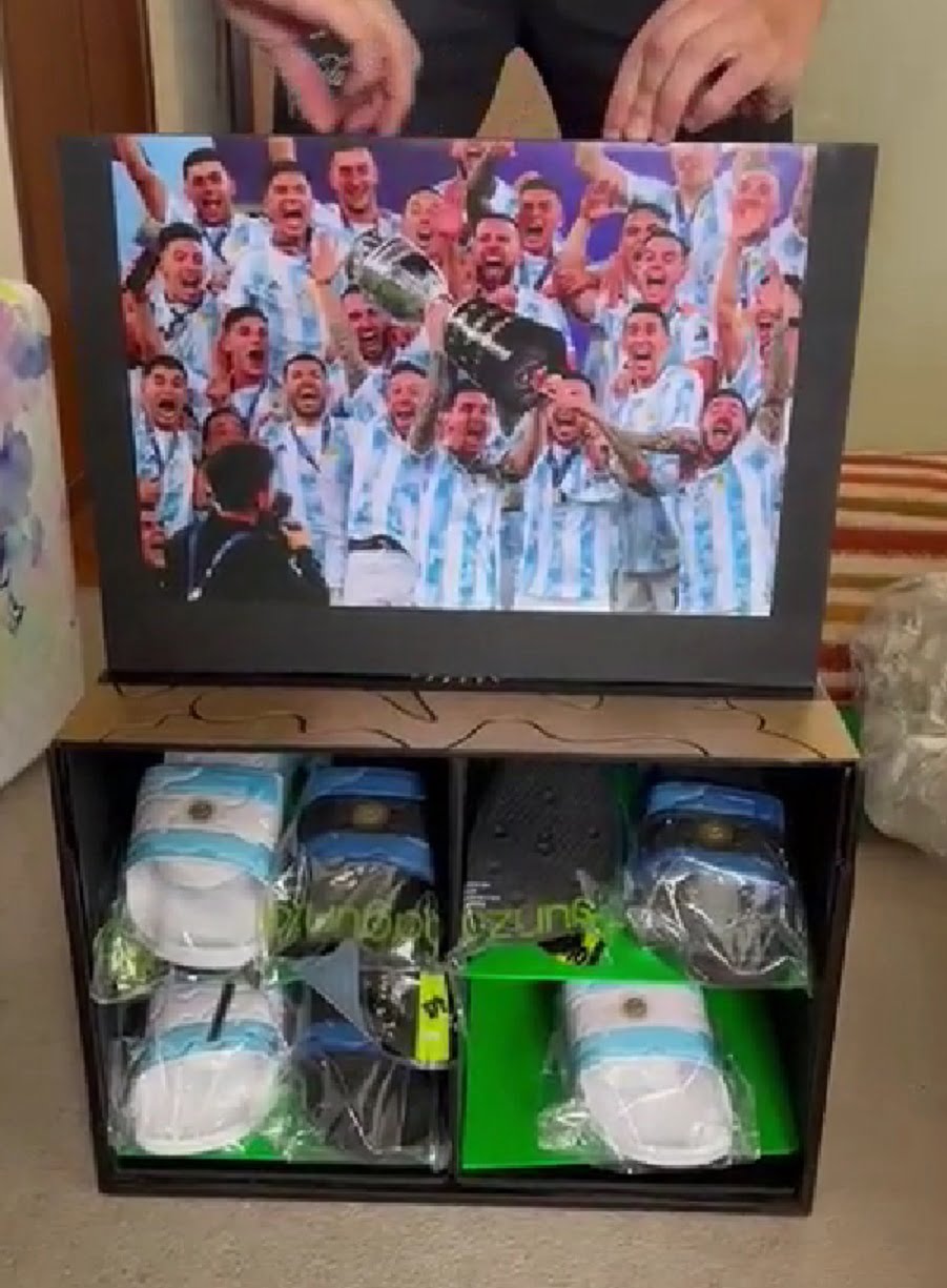 La historia detrás de las ojotas de Lionel Messi: la familia de ...
